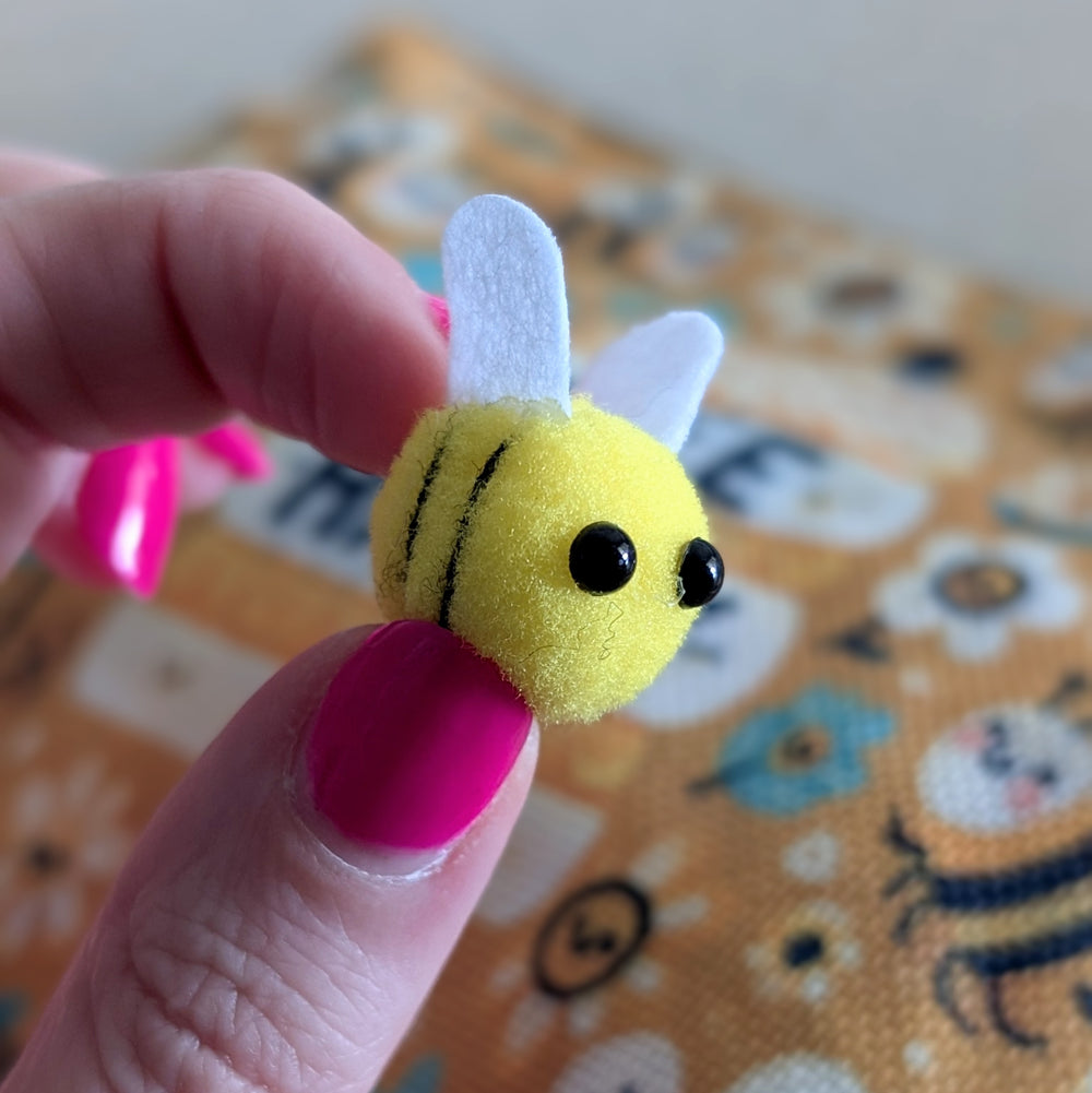 Bee Happy Zip Up Gift Bag Set - 3 x Mud Cake in a Mugs, Pick your own ...